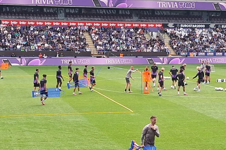 Plusieurs joueurs absents à l'entraînement ouvert d'Anderlecht ! - Tout le foot | Walfoot.be