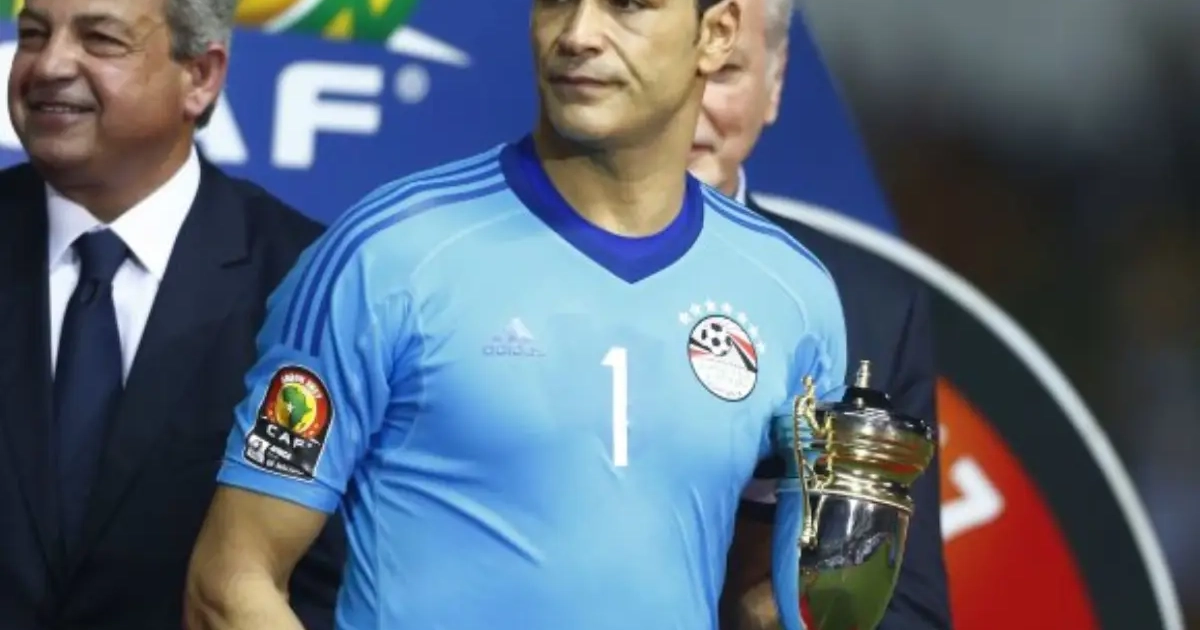 Ce lundi, Essam Al Hadary, le gardien des Pharaons va rentrer dans l'histoire du football - Tout ...