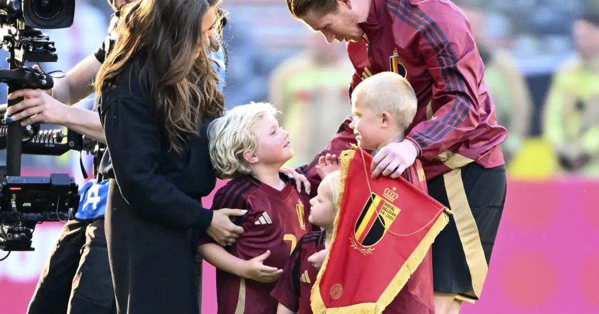 📷 Au panthéon du football belge : Kévin De Bruyne mis à l'honneur avant l'amical contre le ...