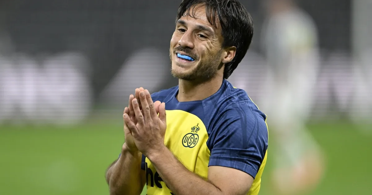 Pas là pour cirer le banc : Kevin Mac Allister passe des bras de David ...